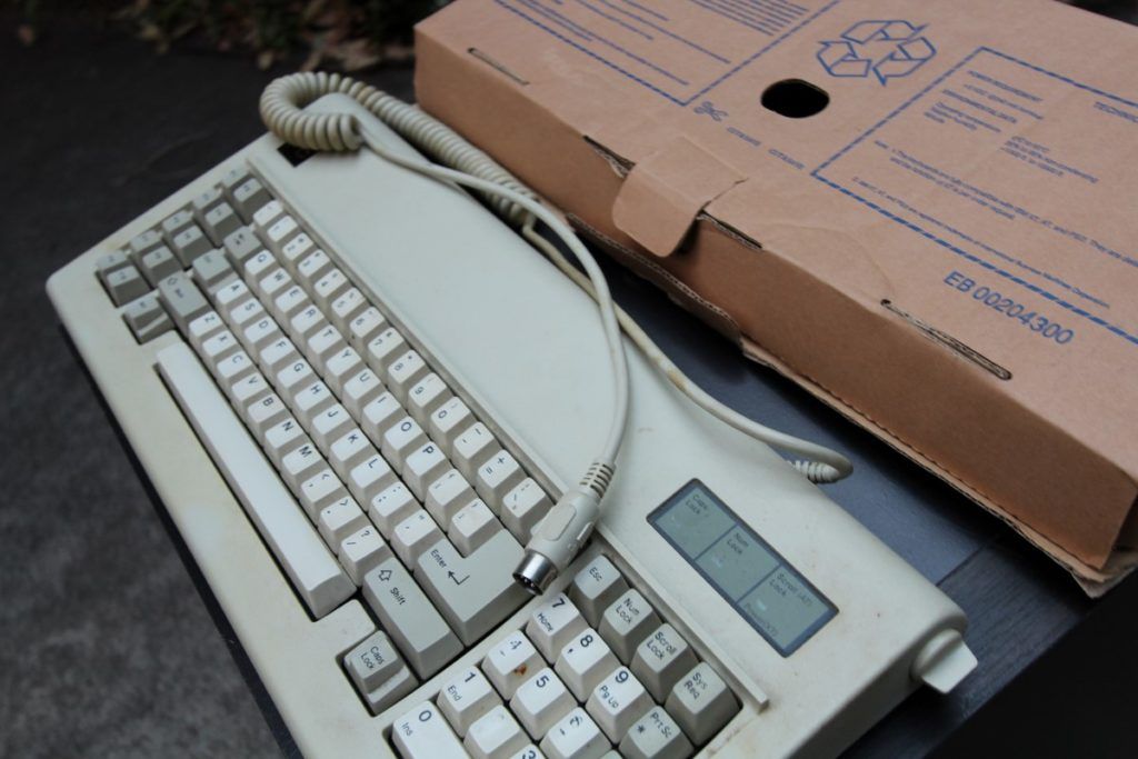~ RETRO ~ 1984 IBM Compatible Keyboard Super PC Model F 'AT' - Alysk ...